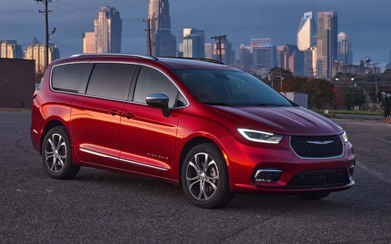 2026 Chrysler Pacifica or Kia Carnival MPV: Which minivan is better for ...