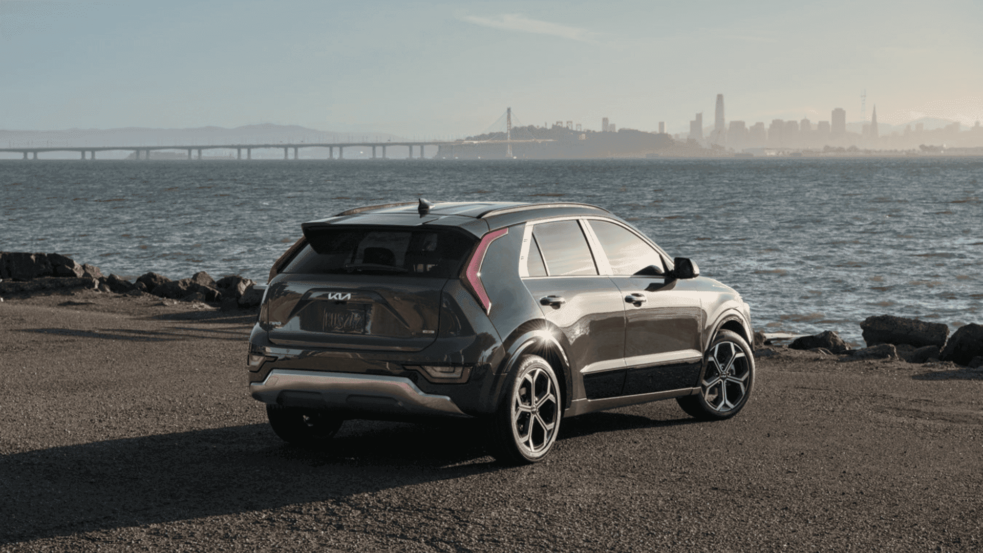 The 2024 Kia Niro Hybrid in Cape Coral, FL | Courage Kia