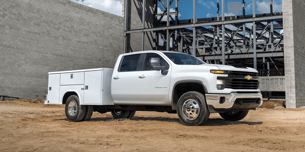 2025 Chevrolet Silverado 3500 Chassis Cab | Findlay Chevrolet