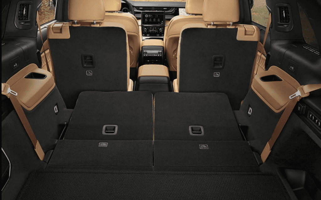 Explore 2025 Jeep Grand Cherokee L Interior Features | Helfman Dodge ...