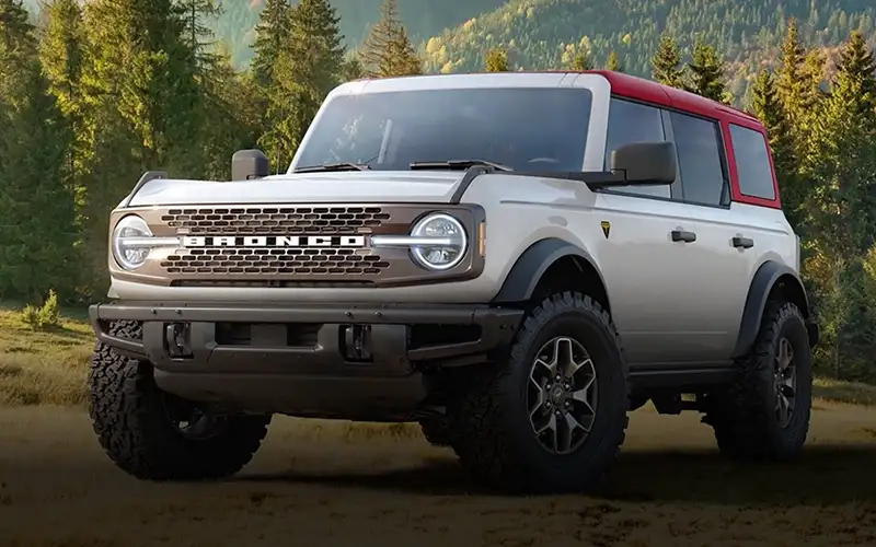 Land Rover Defender 110 vs Ford Bronco - 2026 Model Comparison with ...