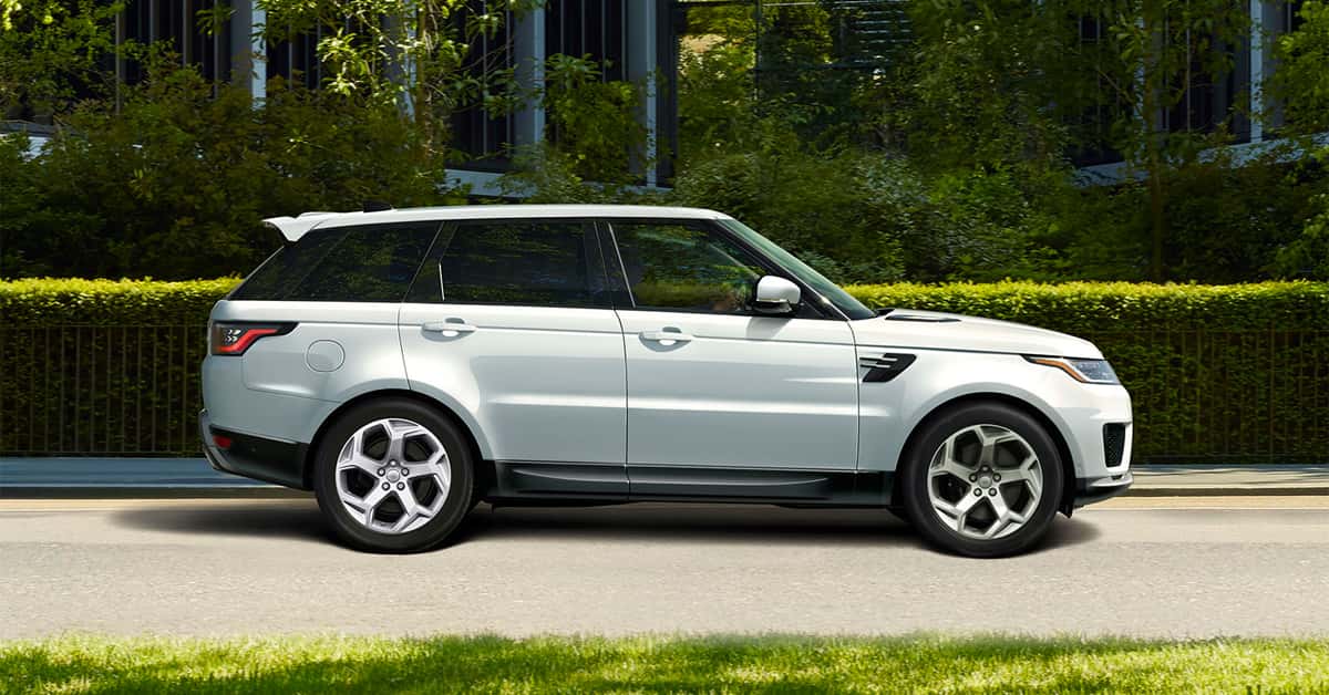 2025 Range Rover vs Range Rover Sport: What’s the Difference?