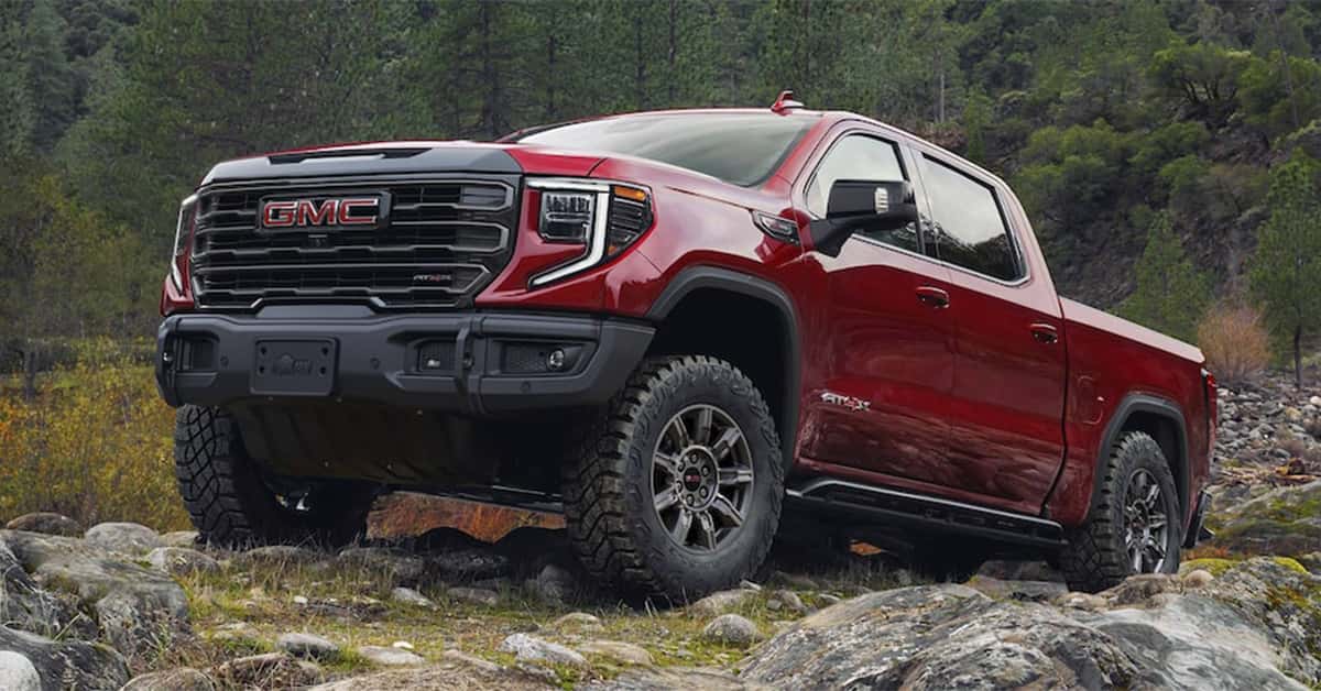 2025 GMC Sierra 1500 Pro vs Chevy Silverado 1500 WT
