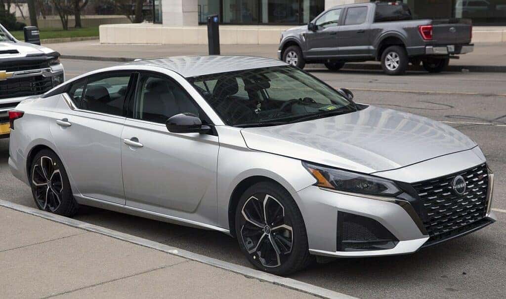 2025 Nissan Altima S vs. Nissan Altima SV | Altima Comparison