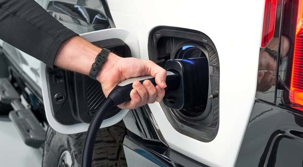 Tech-Savvy and Ready to Ride: The 2025 Hummer EV Pickup Truck