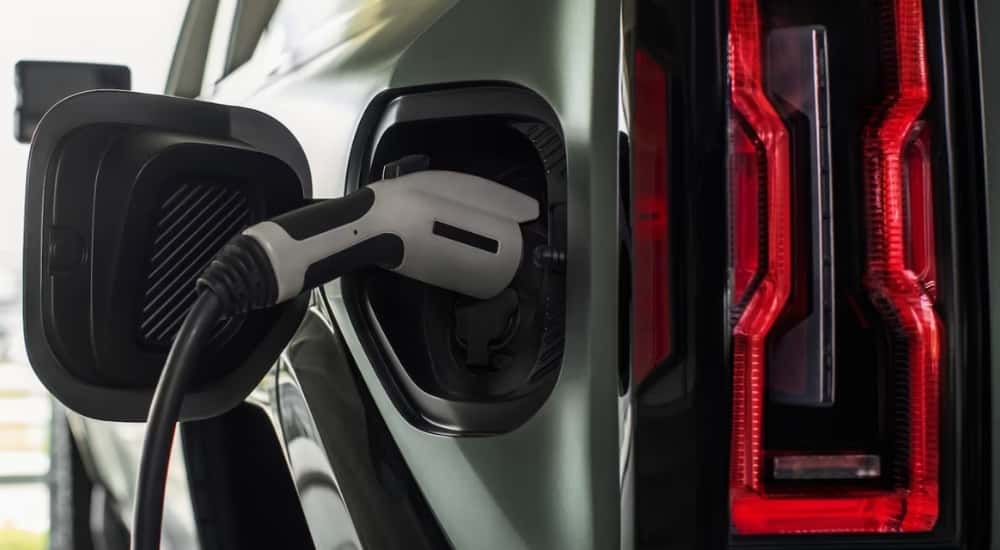 What Makes the GMC Hummer EV SUV So Amazing?