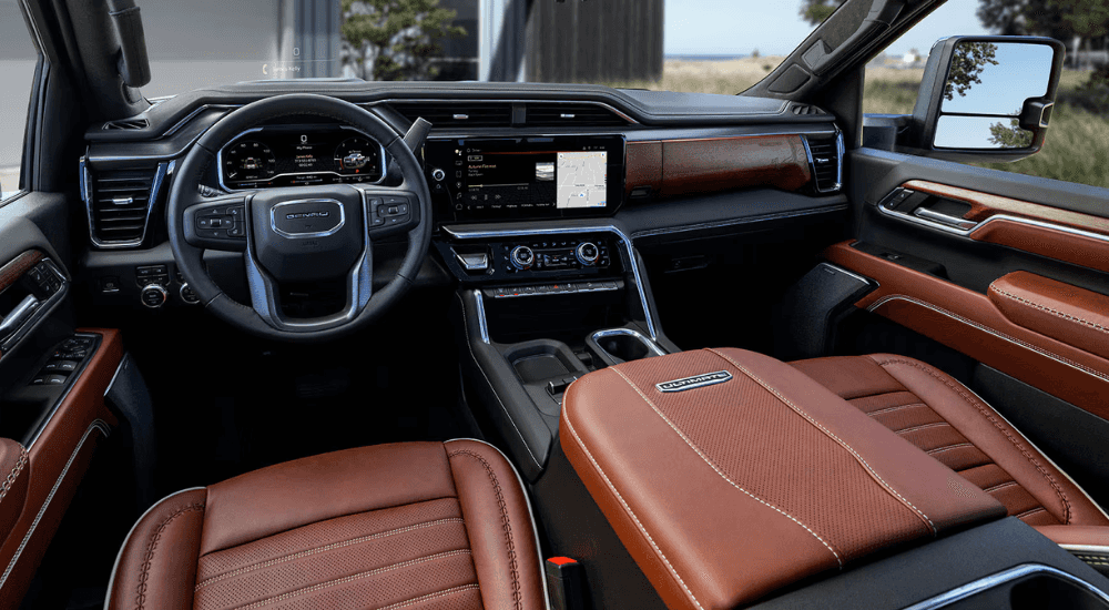 Our Favorite Features in the 2025 Sierra HD Arsenal