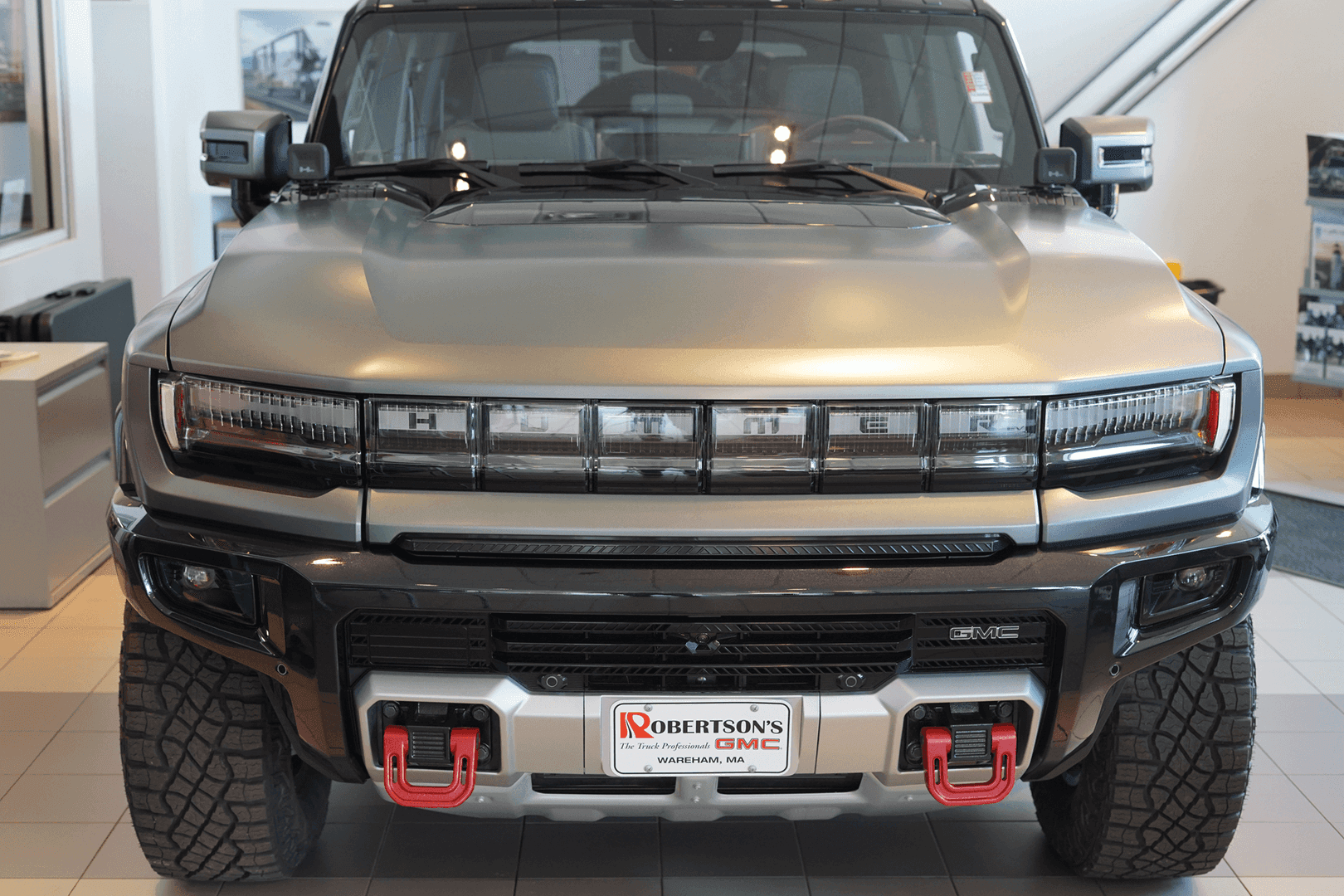 Experience the Future of Off-Roading with the GMC Hummer EV ...