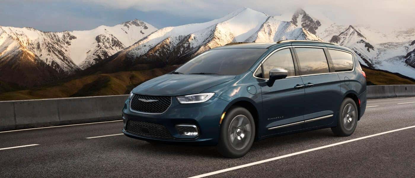 2024 Chrysler Pacifica Review | New Interior Features, Colors, & Specs ...
